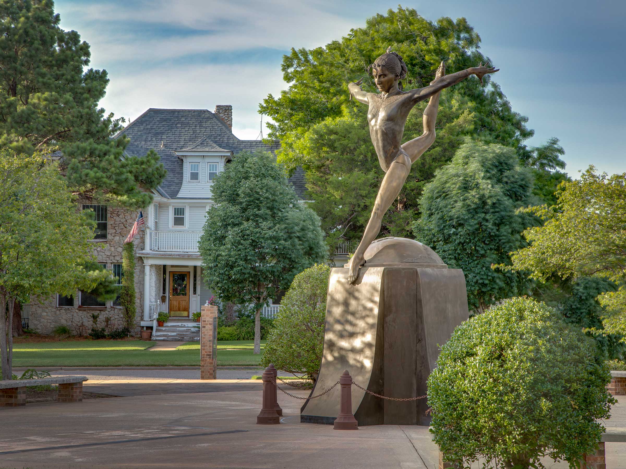 Shannon Miller – Art Edmond